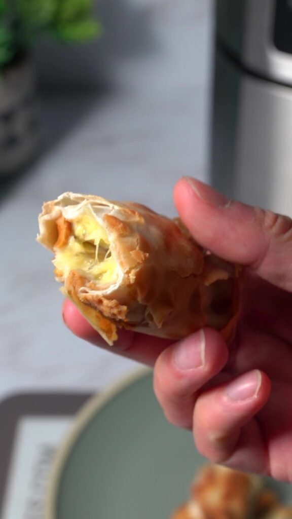 Banana and Peanut Butter Egg Roll Recipe | Cosmo Appliances