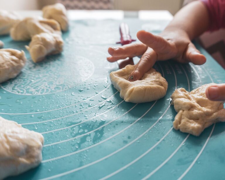 How to Properly Clean and Care for Silicone Baking Mats | Cosmo Appliances