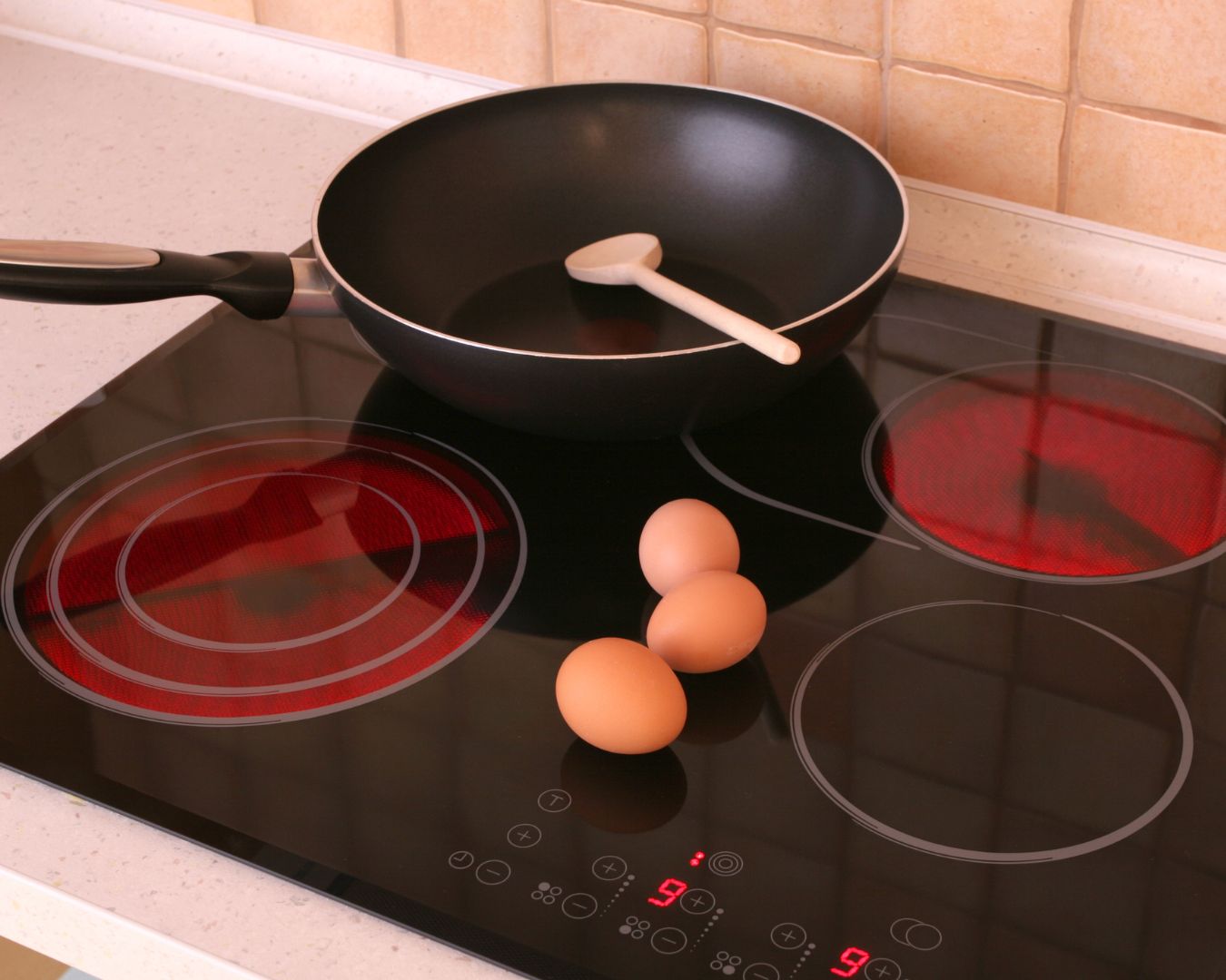 Safety Features in Modern Cooktops: Enhancing Kitchen Safety | Cosmo ...
