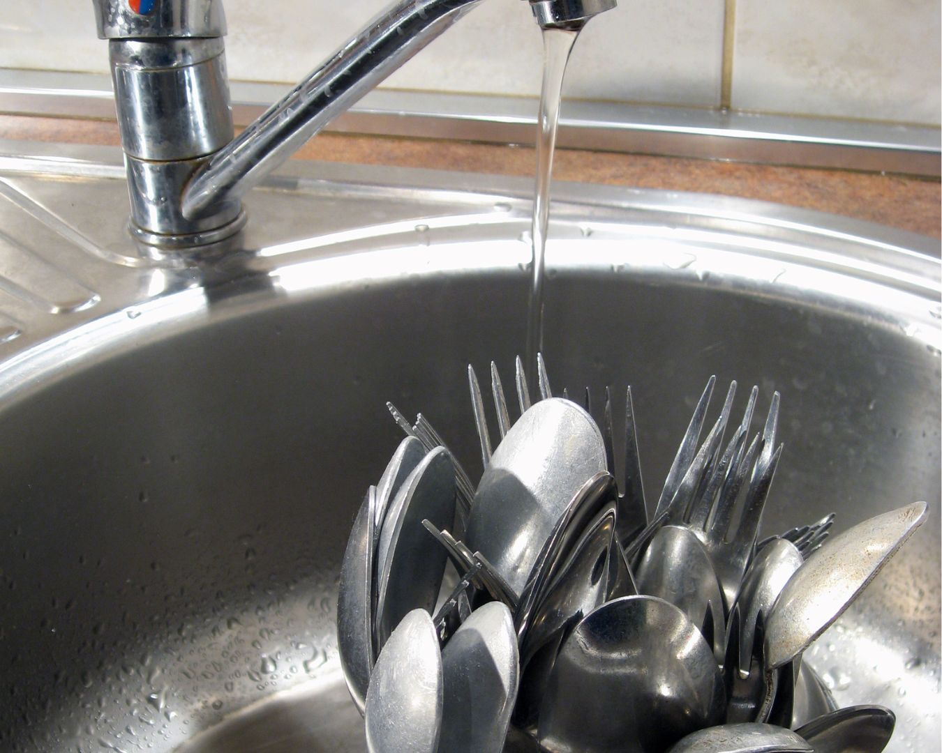 How to Clean and Polish Silverware: A Comprehensive Guide | Cosmo ...