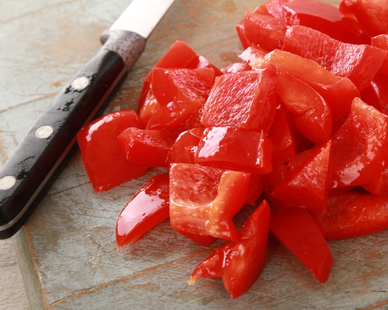 How to Select, Store, and Prepare Peppers: A Complete Guide | Cosmo ...