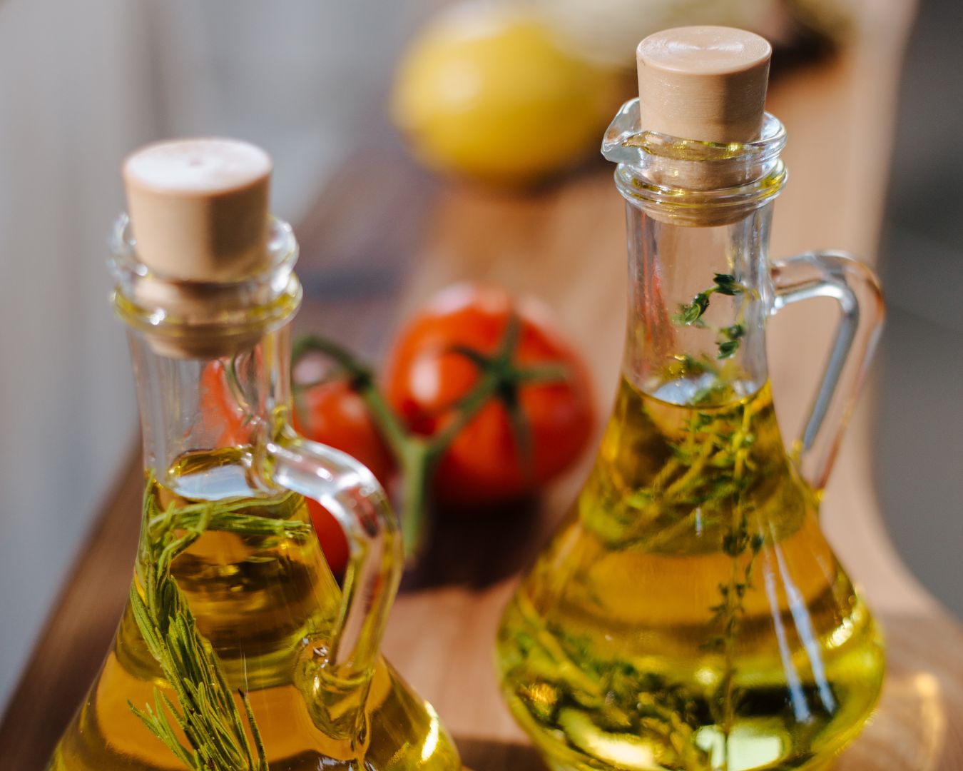 Making Homemade Herb-Infused Oils and Vinegars: A Simple Guide | Cosmo ...