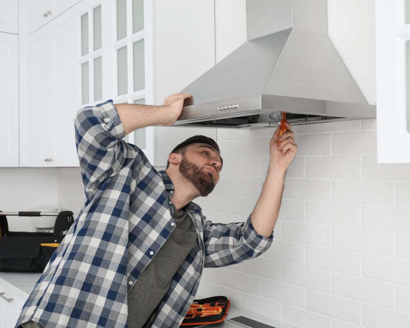 Range Hood Height: Finding the Perfect Installation Height | Cosmo ...