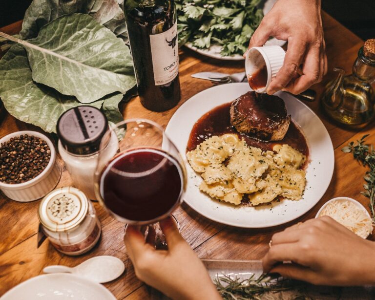 Using Garnishes and Sauces to Enhance Food Presentation | Cosmo Appliances