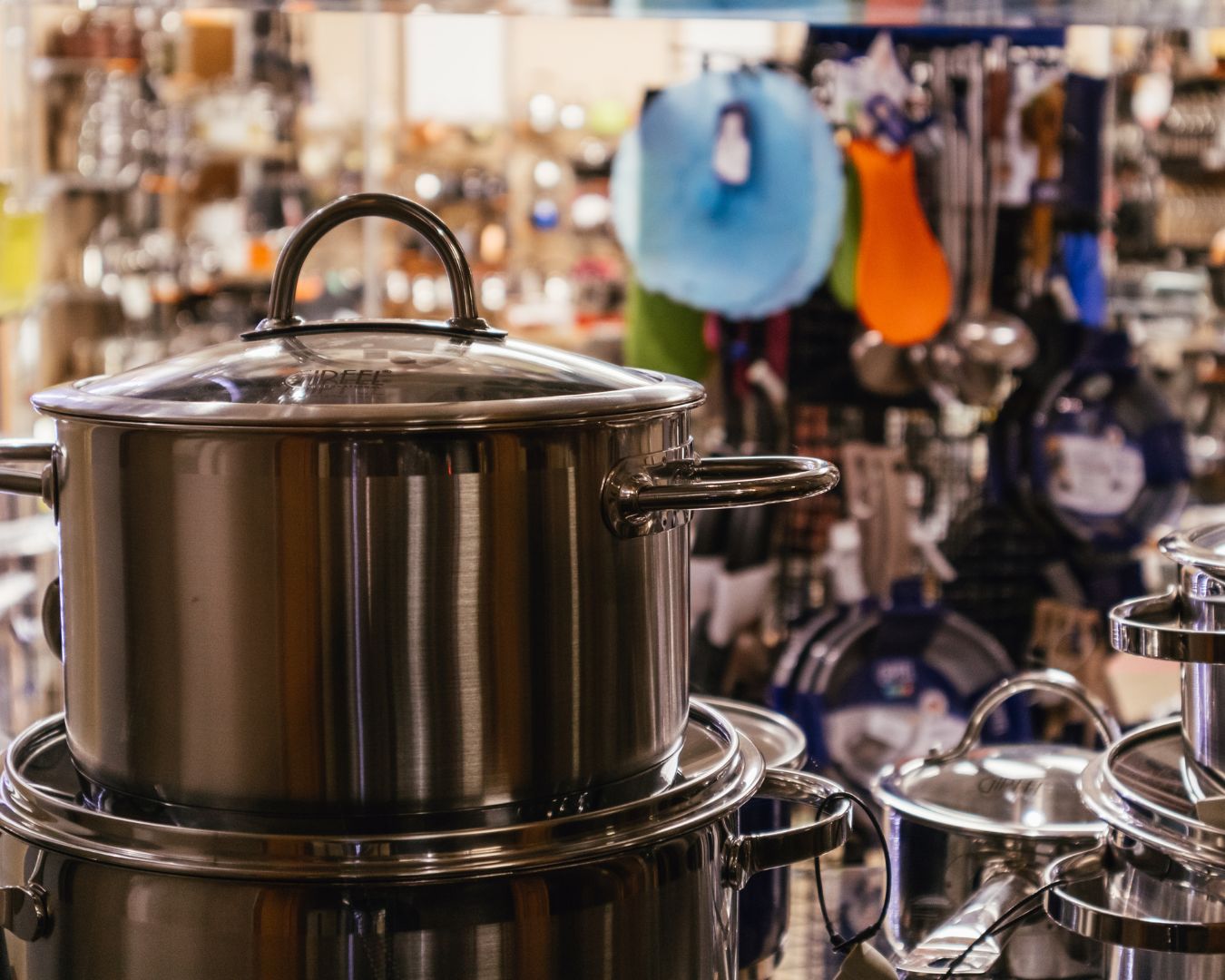Best Practices for Cleaning and Storing Cookware | Cosmo Appliances