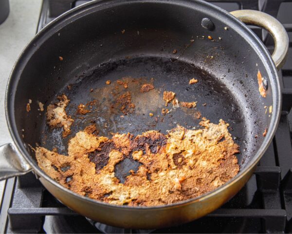 How to Remove Burnt Food from Pots and Pans | Cosmo Appliances