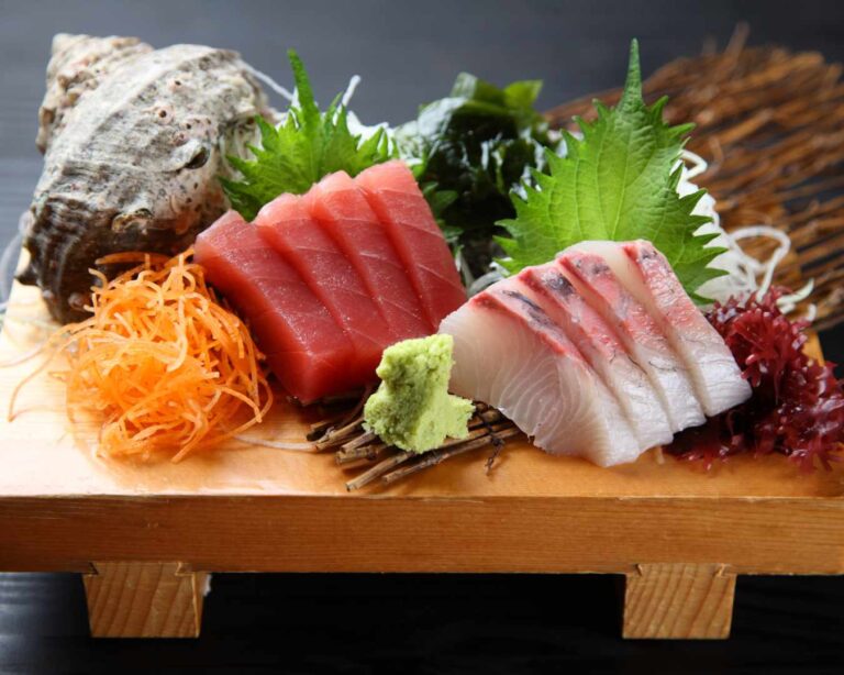 Mastering the Art of Cleaning Sashimi: A Step-by-Step Guide | Cosmo ...