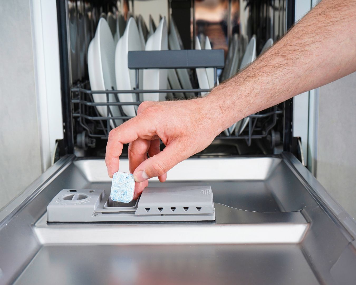 Choosing the Right Dishwasher Detergent: Tablets, Gel, or Powder ...