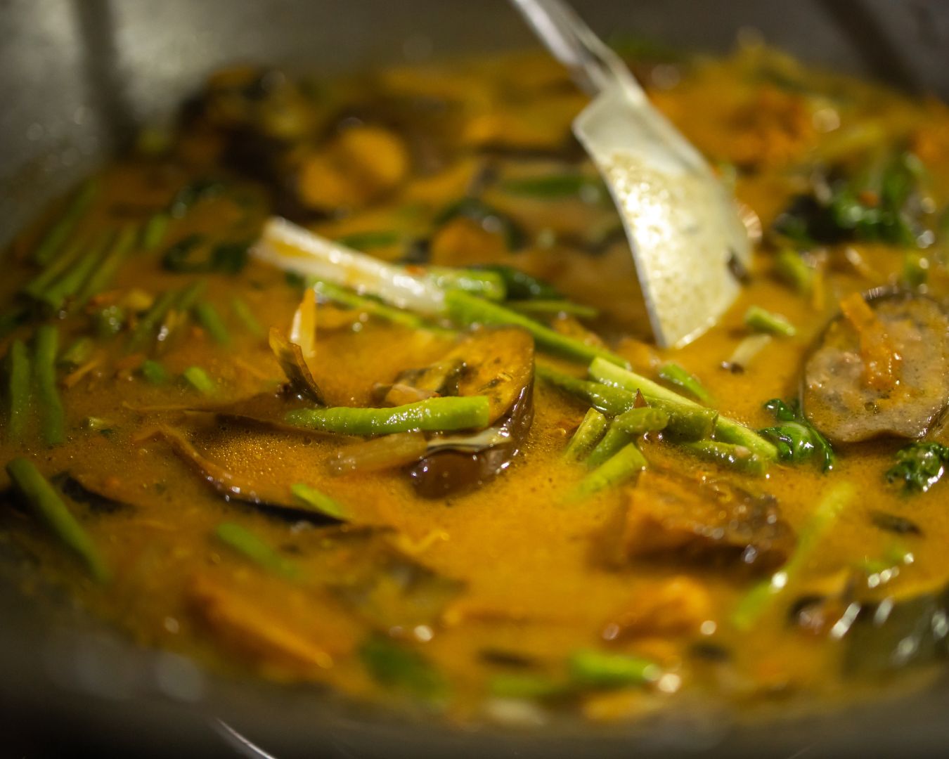 How to Make Kare-Kare: A Flavorful Journey into Filipino Cuisine | Cosmo Appliances
