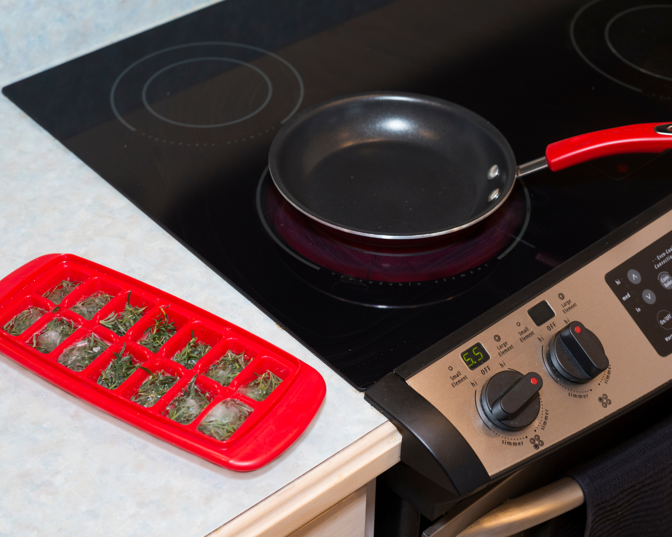 Ice Cube Tray for Leftover Herbs: A Simple Solution to Minimize Food ...